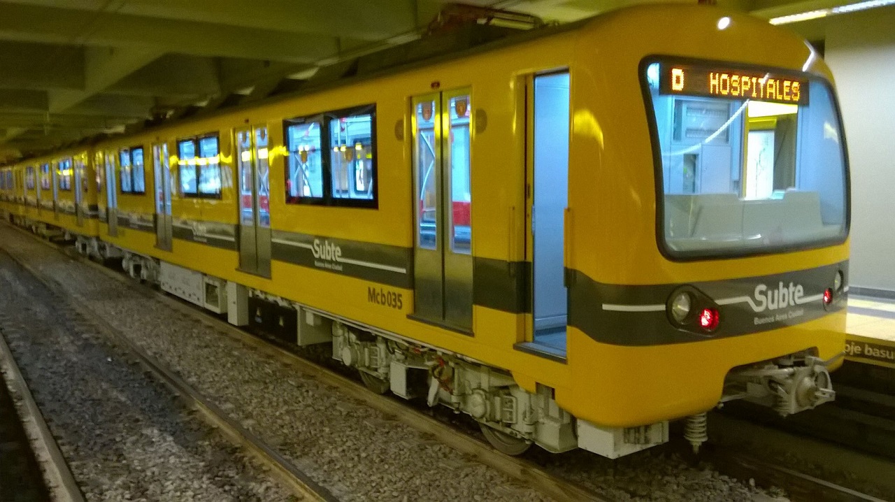 Ponen en servicio Siemens reformados en la línea H | enelSubte